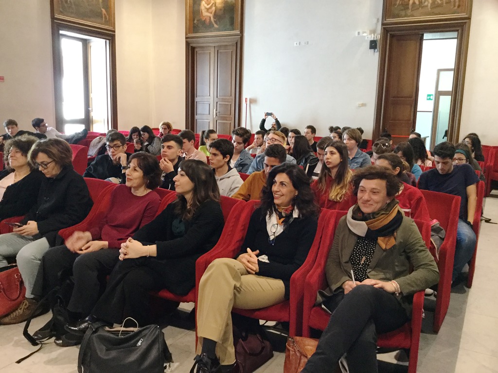 Il fenomeno migratorio spiegato a studenti liceali europei | Archivio ...